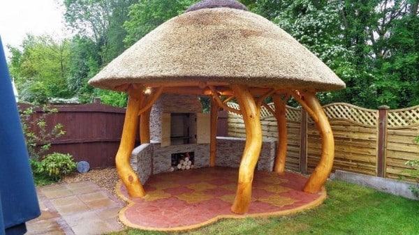 16 Splendid Backyard Cottages Ideas For an Amazing Garden