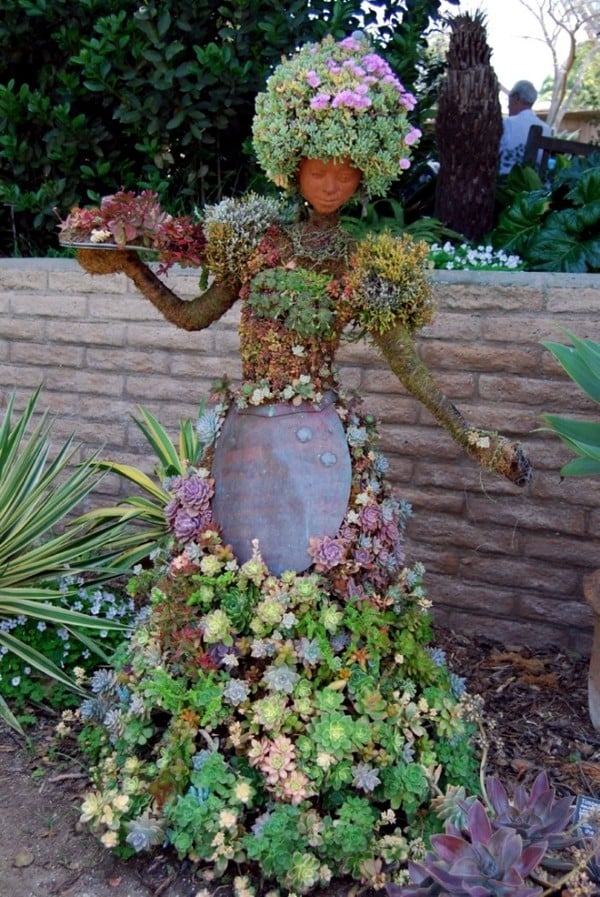 16 Unusual Garden Decorations To Add Fun In Your Backyard