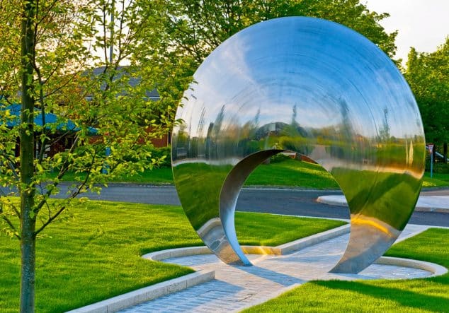 15 Lovely Moon Gates For Your Garden