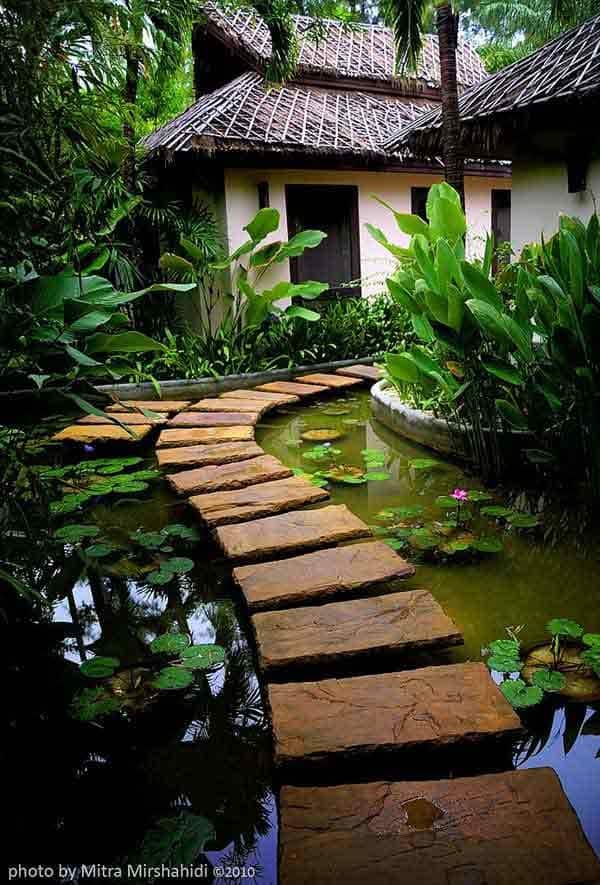 15 Gorgeous Stone Pathways That Make The Garden With Unique Look
