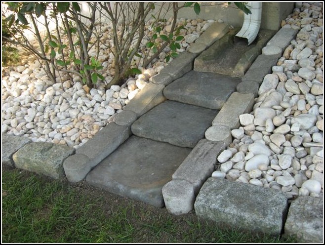 Dry Creek Beds: A Beautiful Solution to Garden Drainage Problems